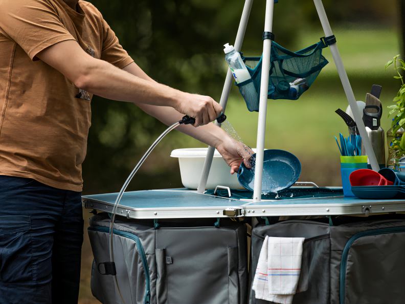 How to Do the Washing Up When Camping? - KASSICO